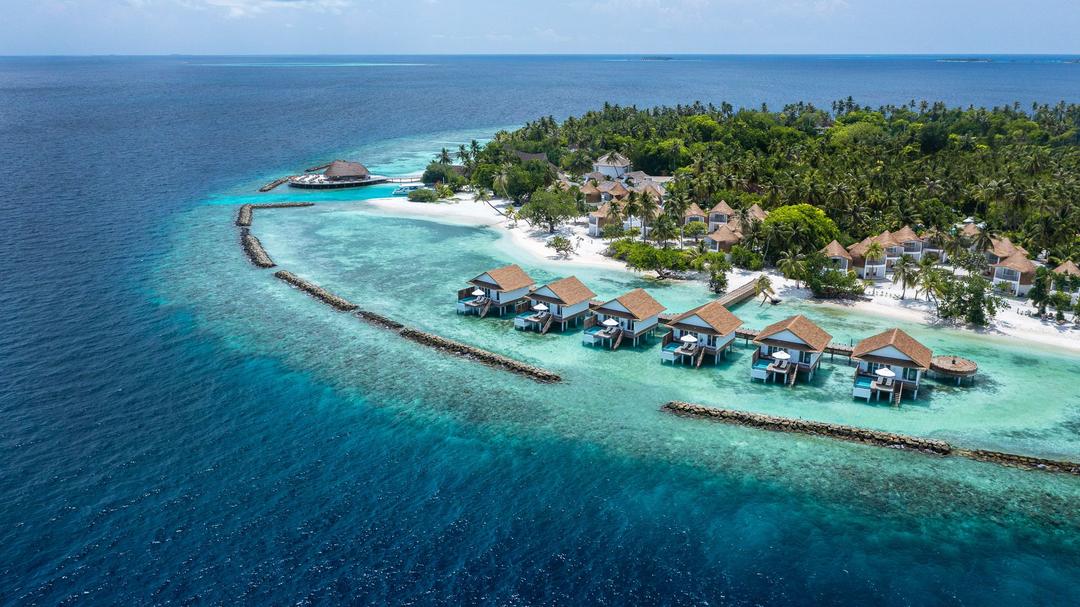Bandos Maldives | Family-Friendly Resort in North Malé Atoll