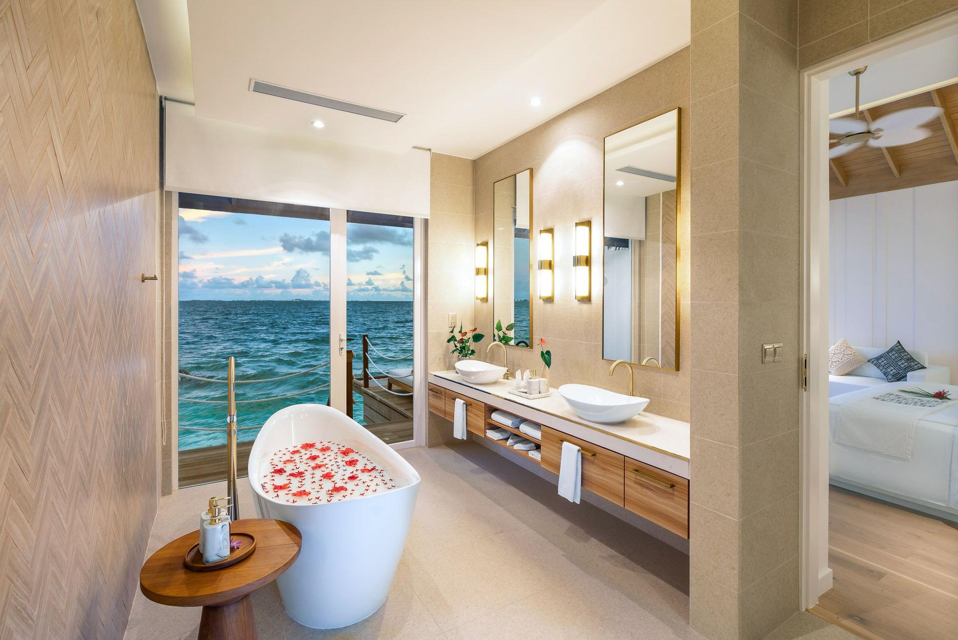 Bandos Maldives | Family-Friendly Resort in North Malé Atoll