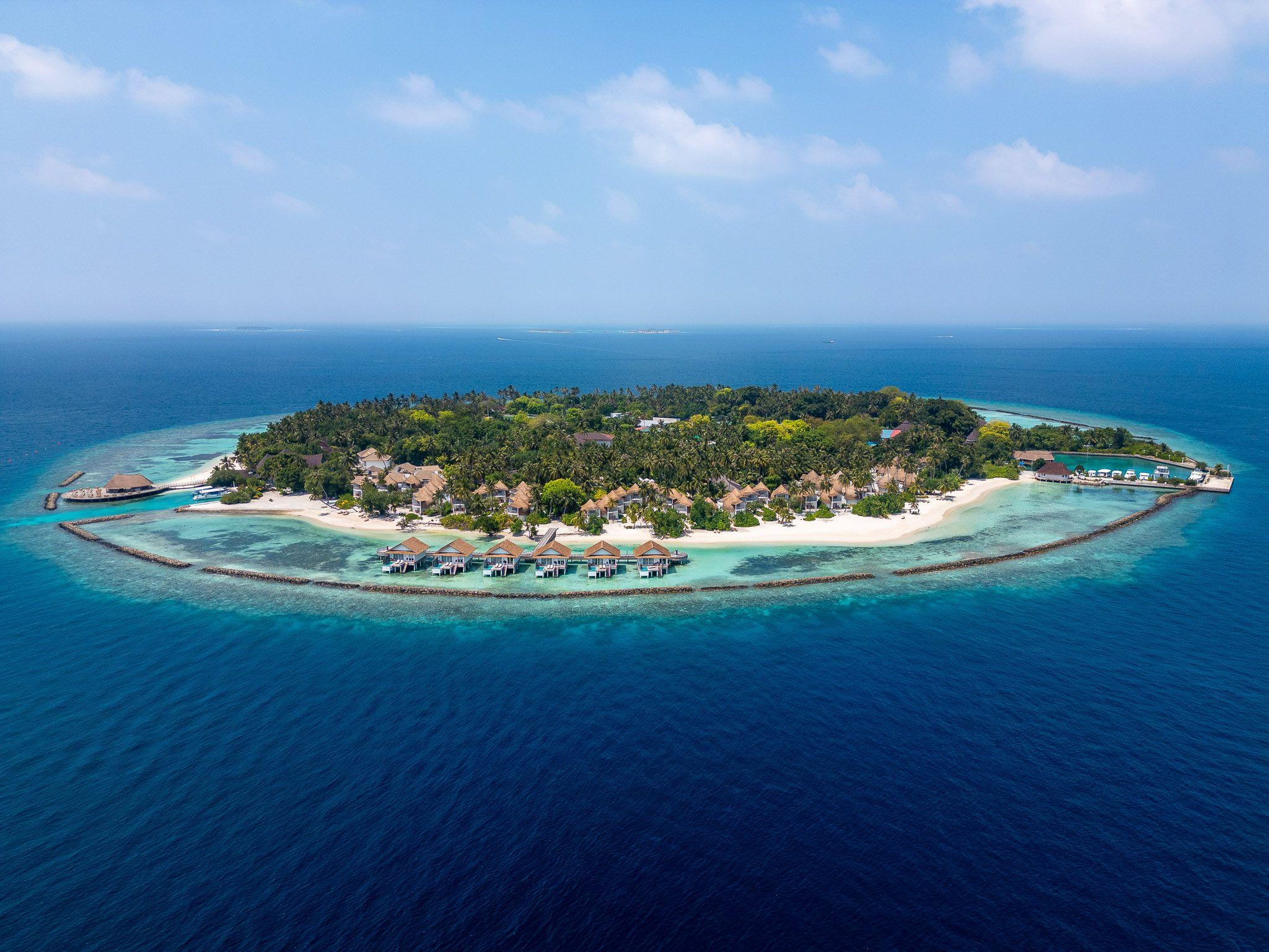 Bandos Maldives | Family-Friendly Resort in North Malé Atoll