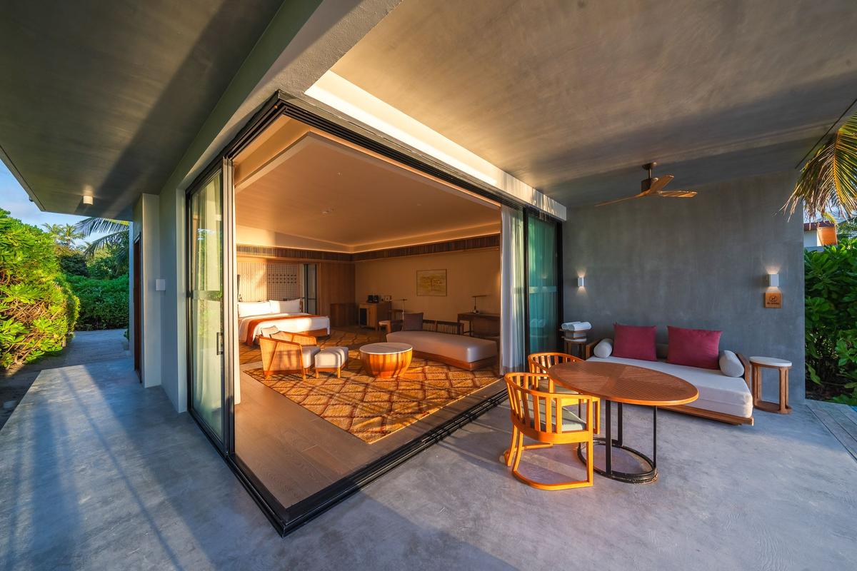 Kuda Villingili Resort Maldives | Luxury Private Island Retreat