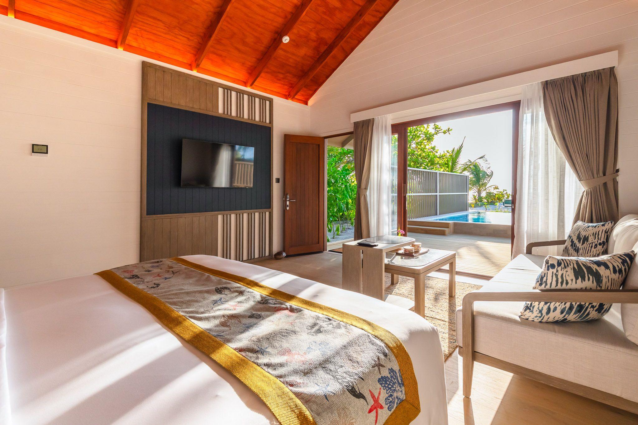 Meeru Maldives Resort Island | Tropical Paradise Retreat