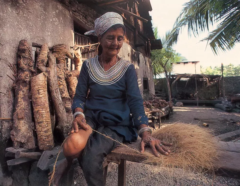Coir Rope Making: A Traditional Maldivian Craft