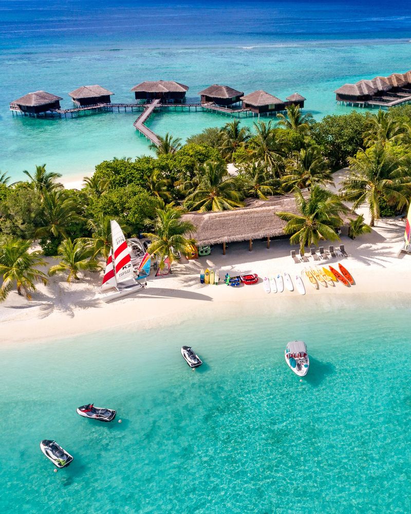 Sheraton Maldives Full Moon Resort & Spa | 5-Star Family Resort in ...